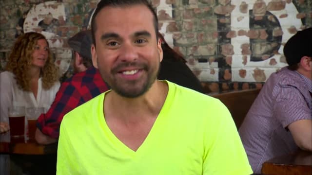 Watch You Gotta Eat Here! S04:E04 - L Camino, Two Guys and a Pizza ...