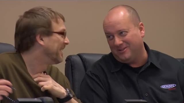 Watch Million Dollar Auctions S01:E01 - Meet the Morphy's - Free TV ...