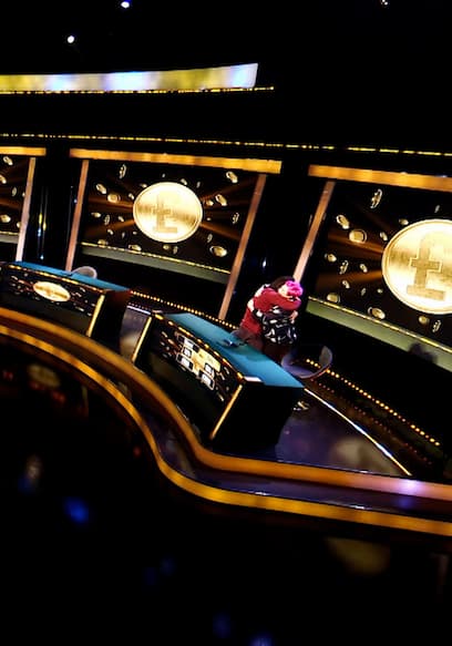 Watch Head Hunters S01:E21 - Episode 21 - Free TV Shows | Tubi