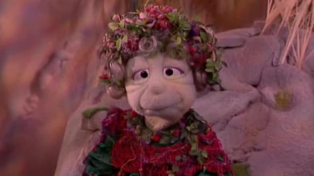 Watch Groundling Marsh S01:E57 - The Best Present of All - Free TV Shows | Tubi