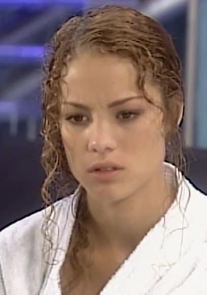 Watch Mujer secreta S01:E27 - Capítulo 27 - Free TV Shows | Tubi