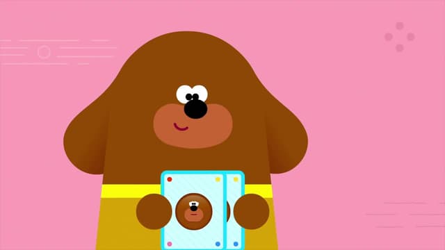 Watch Hey Duggee S04:E07 - The Wisdom Badge/The Commuting Badge/The ...