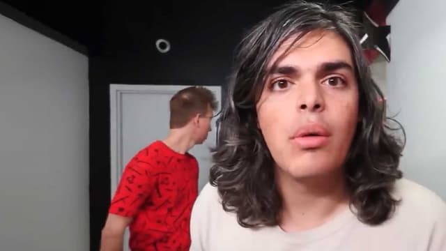 Watch Vy Qwaint S01:E06 - Is This Old Spy Ninja Alive? - Free TV Shows ...