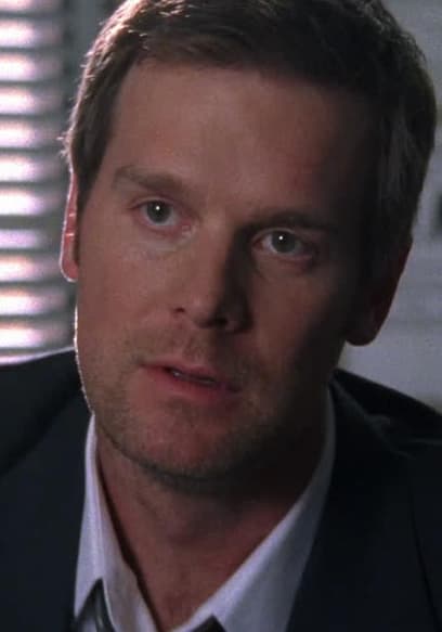 Watch The Lost Room S01:E01 - The Key and the Clock - Free TV Shows | Tubi