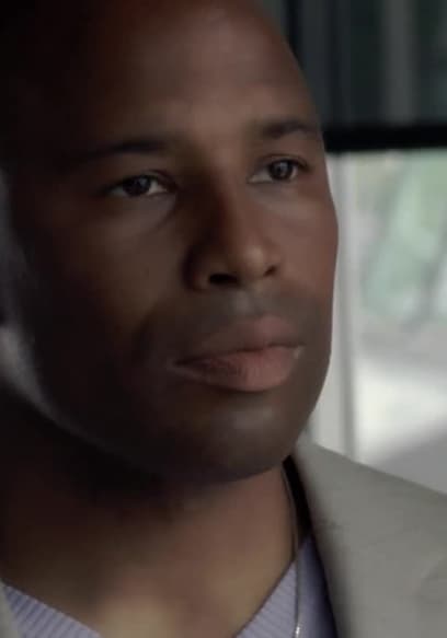 Watch The Border S02:E01 - Stop Loss - Free TV Shows | Tubi