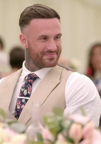 Watch The Singles' Table S01:E01 - Episode 1 - Free TV Shows | Tubi