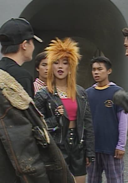 Watch Gridman the Hyper Agent S01:E35 - Yuka Becomes Delinquent - Free ...