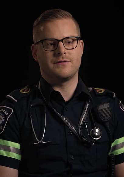 Watch Paramedics: Emergency Response S01:E08 - Luck of the Draw - Free ...