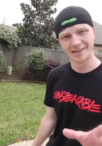 Watch Unspeakable S05:E13 - World's Biggest Jenga & Blanket Fort ...