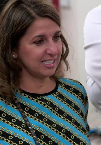 Watch Cake Boss S15:E01 - Dinosaurs and Brush Strokes - Free TV Shows ...