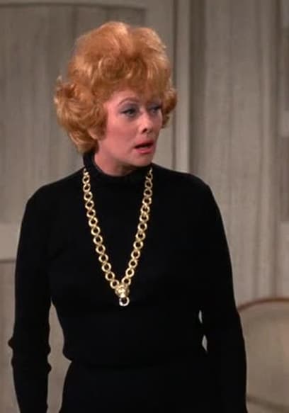 Watch Here's Lucy S05:E15 - Lucy Is Really in a Pickle - Free TV Shows ...