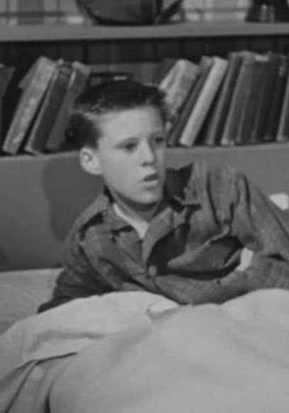 Watch The Adventures of Ozzie and Harriet S02:E03 - The Boys' Paper ...