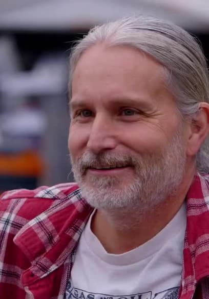 Watch Buy It, Fix It, Sell It S02:E09 - Pull the Rug - Free TV Shows | Tubi