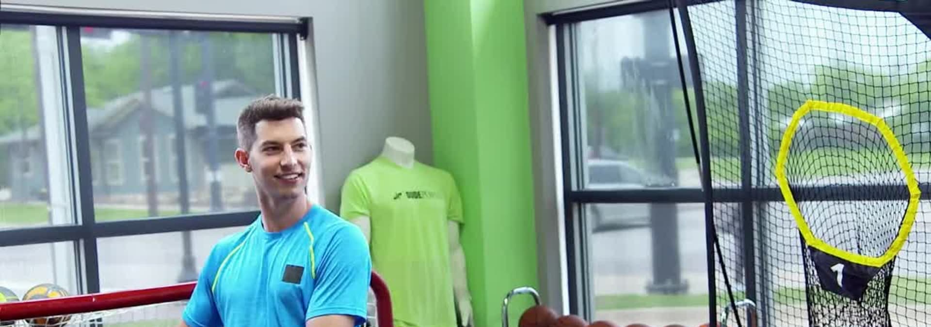 Watch Somebody's Gotta Do It S03:E04 - Dude Perfect - Free TV Shows | Tubi