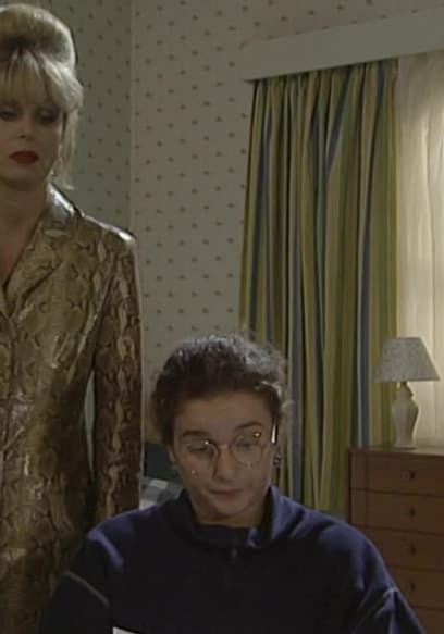 Watch Absolutely Fabulous S03:E01 - Door Handle - Free TV Shows | Tubi