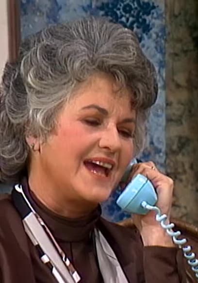 Watch Maude S03:E312 - Maude's New Friend - Free TV Shows | Tubi