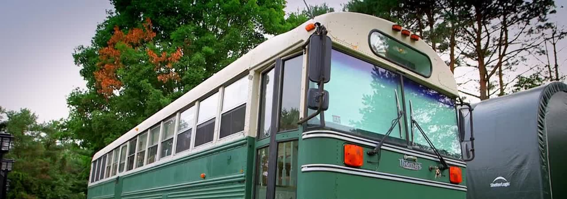 Watch You Live in What? S03:E01 - Sugar Mill, Clock Tower, Bus - Free ...