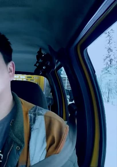 Watch Railroad Alaska S03:E02 - Eye of the Storm - Free TV Shows | Tubi