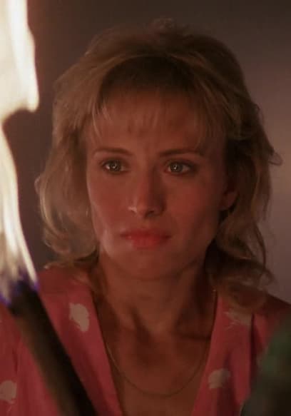 Watch MacGyver S01:E01 - Macgyver Pilot - Free TV Shows | Tubi