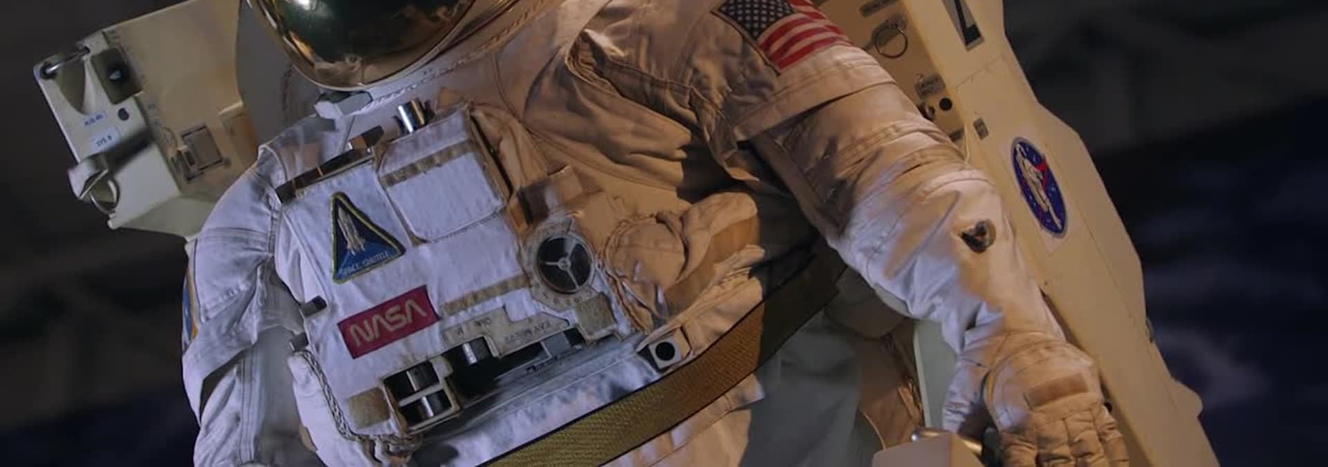 Watch Mysteries at the Museum S07:E04 - Stolen Strad, Fall From Space - Free TV Shows | Tubi