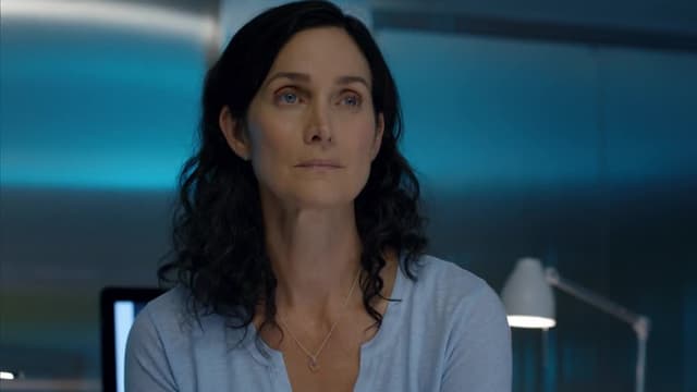 Watch Humans UK S02:E07 - Episode 7 - Free TV Shows | Tubi