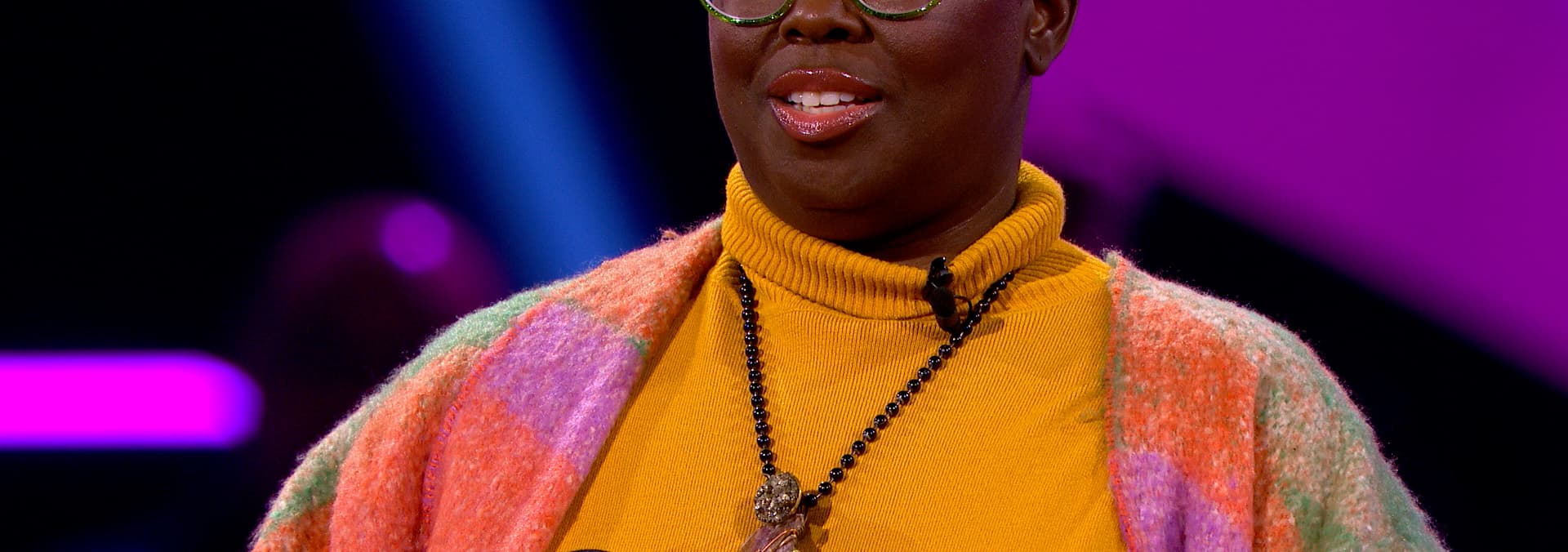 Watch Don’t Forget the Lyrics S03:E07 - She's a Fighter! - Free TV Shows | Tubi