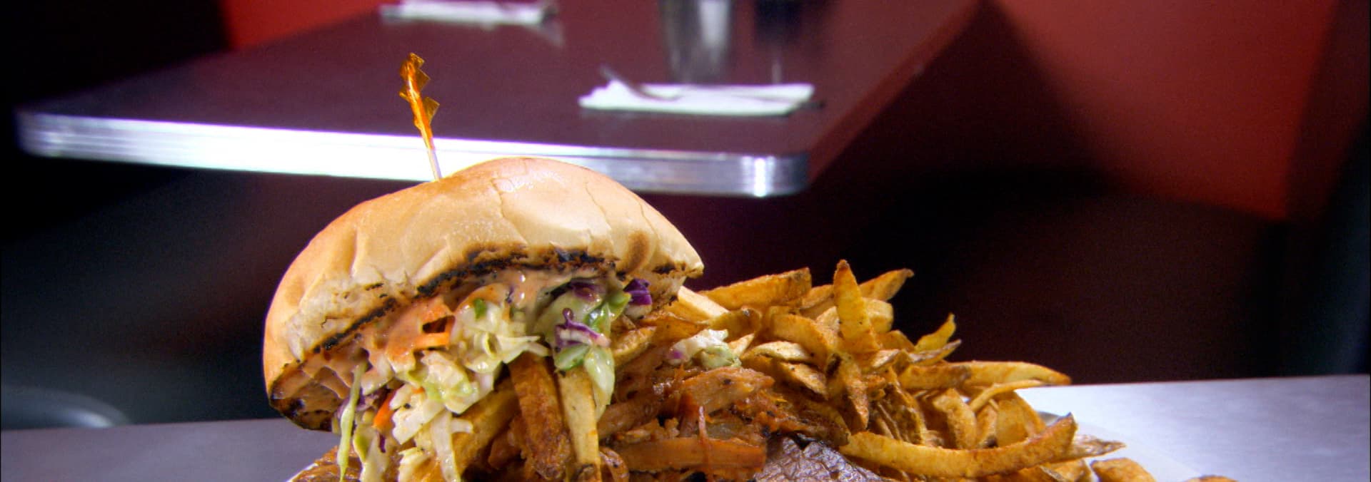 Watch You Gotta Eat Here! S03:E24 - La Cubana, the Bull BBQ Pit ...