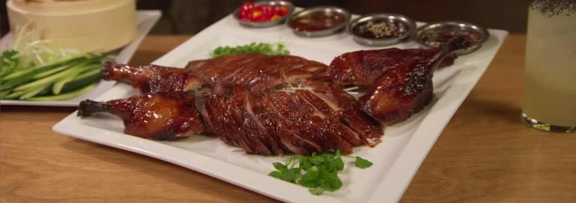 Watch Food Paradise S13:E07 - Fried & True - Free TV Shows | Tubi