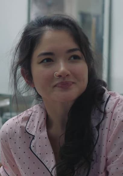 Watch Barbelle S02:E06 - The Podcast - Free TV Shows | Tubi