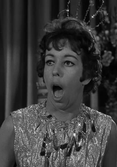 Watch The Twilight Zone S03:E37 - Cavender Is Coming - Free TV Shows | Tubi