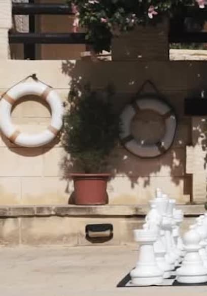 Watch Checkmate S01:E01 - Round 1 - Free TV Shows | Tubi