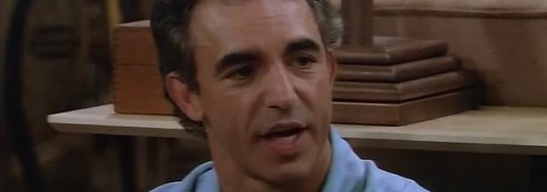 Watch Love & War S01:E01 - Pilot - Free TV Shows | Tubi