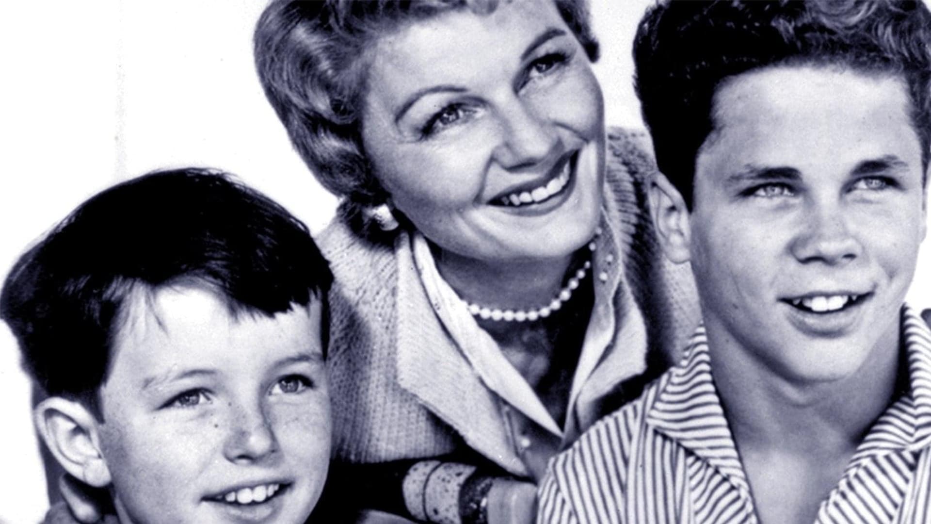 Watch Leave It to Beaver S01:E01 - Beaver Gets "Spelled" - Free TV ...