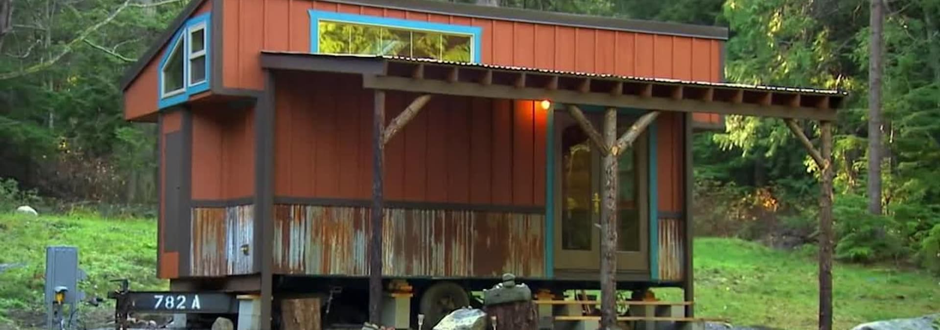 Watch Tiny House Hunters S03:E10 - Inspired to Go Tiny - Free TV Shows ...
