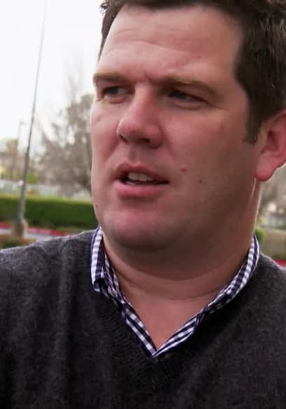 Watch House Crashers S02:E11 - Sunroom Sanctuary - Free TV Shows | Tubi