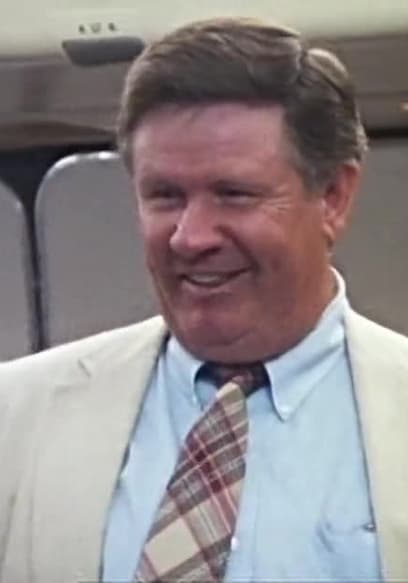 Watch 1st & Ten S04:E13 - The High and the Mighty - Free TV Shows | Tubi