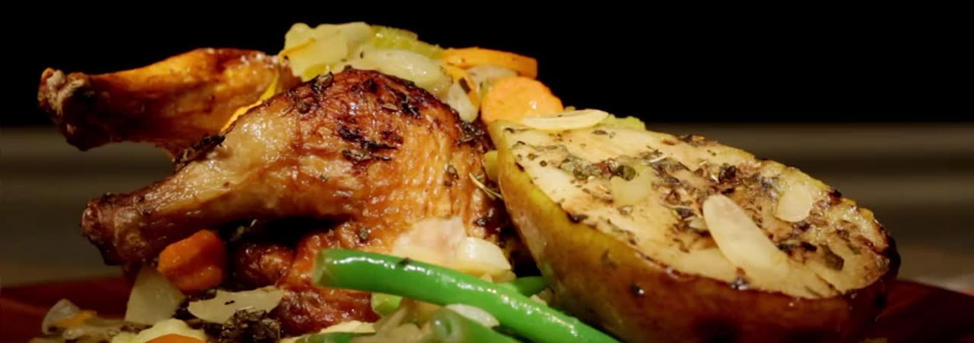 Watch Ultimate Thanksgiving Challenge S02:E03 - Thanksgiving Week ...