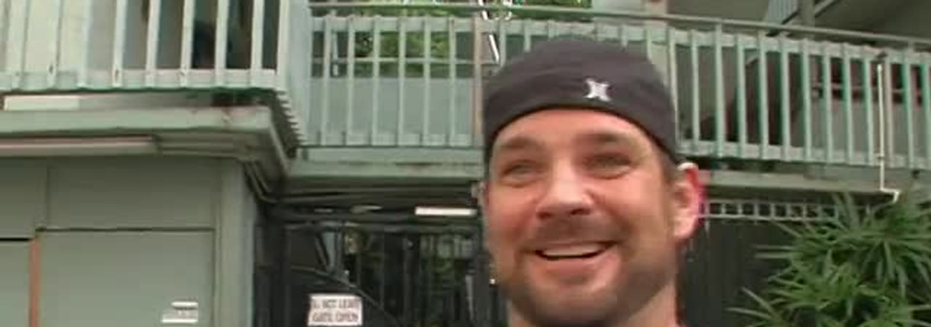Watch Dog the Bounty Hunter S06:E19 - Three's Company - Free TV Shows ...