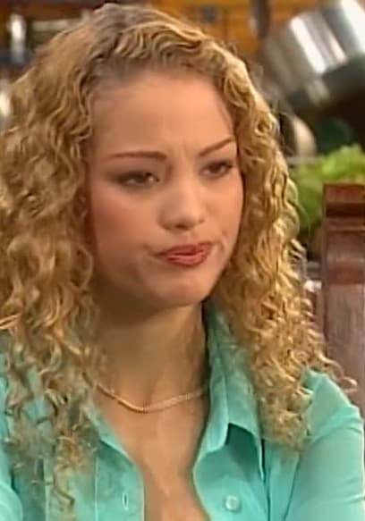 Watch Mujer Secreta S01:E05 - Capítulo 5 - Free TV Shows | Tubi