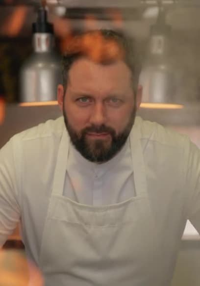 Watch MasterChef UK: The Professionals S16:E18 - Episode 18 - Free TV ...