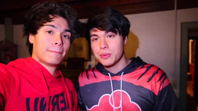 Watch Stokes Twins S02:E04 - Last to Leave Conjuring House - Free TV ...