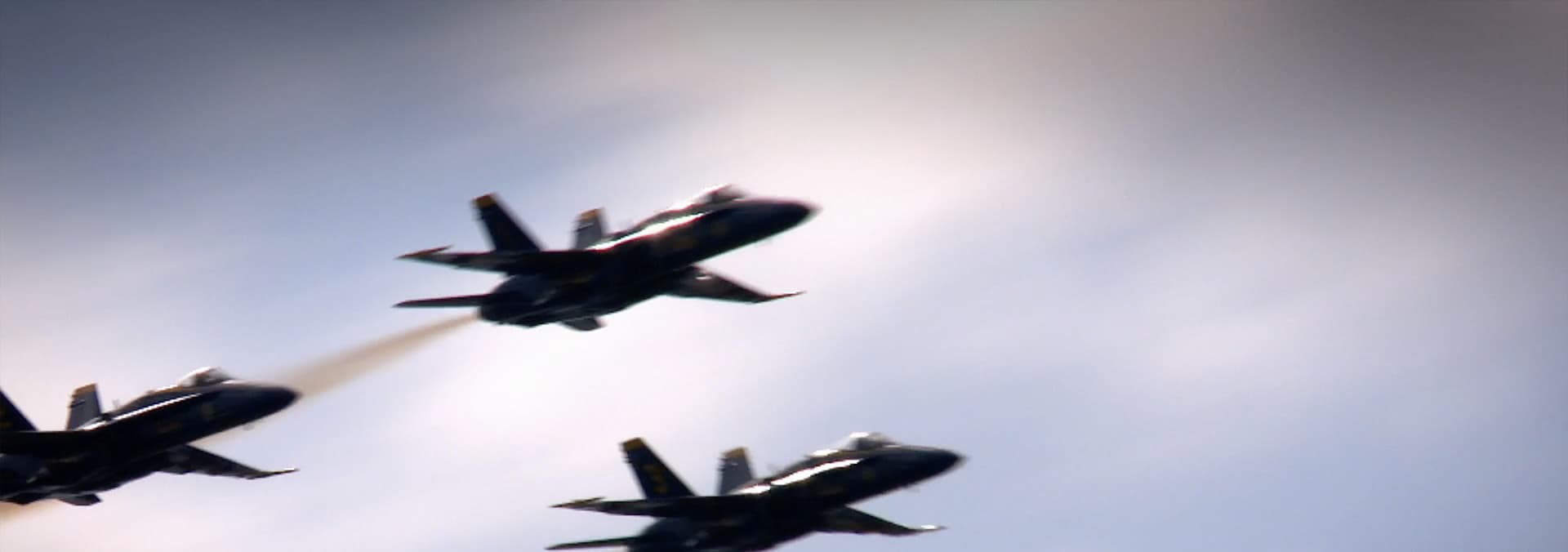 Watch The Aviators S02:E06 - Day in the Life of an Air Show Part II ...