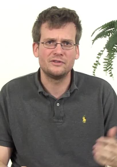 Watch Crash Course: Literature S02:E04 - Slaughterhouse-Five and a Dash ...