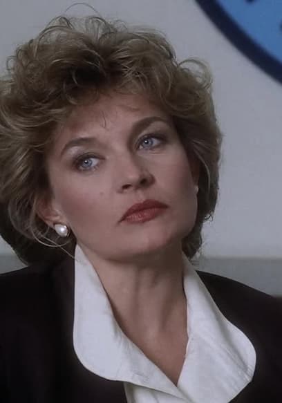 Watch Columbo S08:E01 - Columbo Goes to the Guillotine - Free TV Shows ...