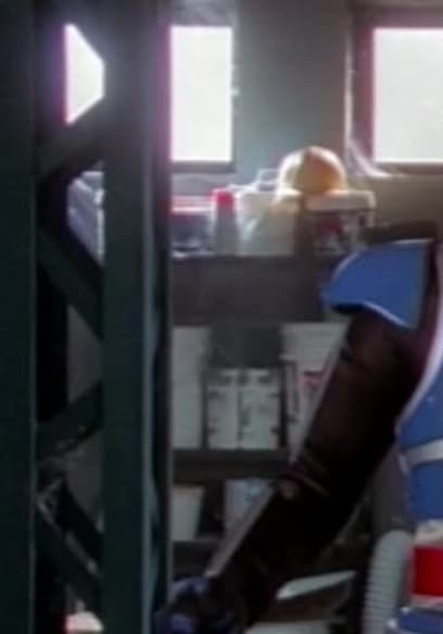 Watch VR Troopers S02:E13 - Kaitlin Through the Looking Glass: Part 1 ...