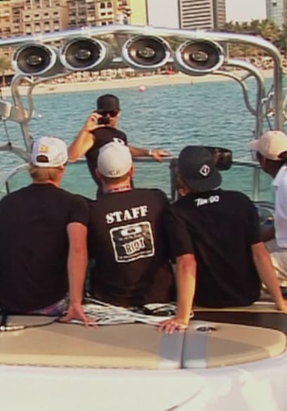 Watch Deep Blue S01:E05 - Deep Blue | Sea Dubai Festival - Free TV ...