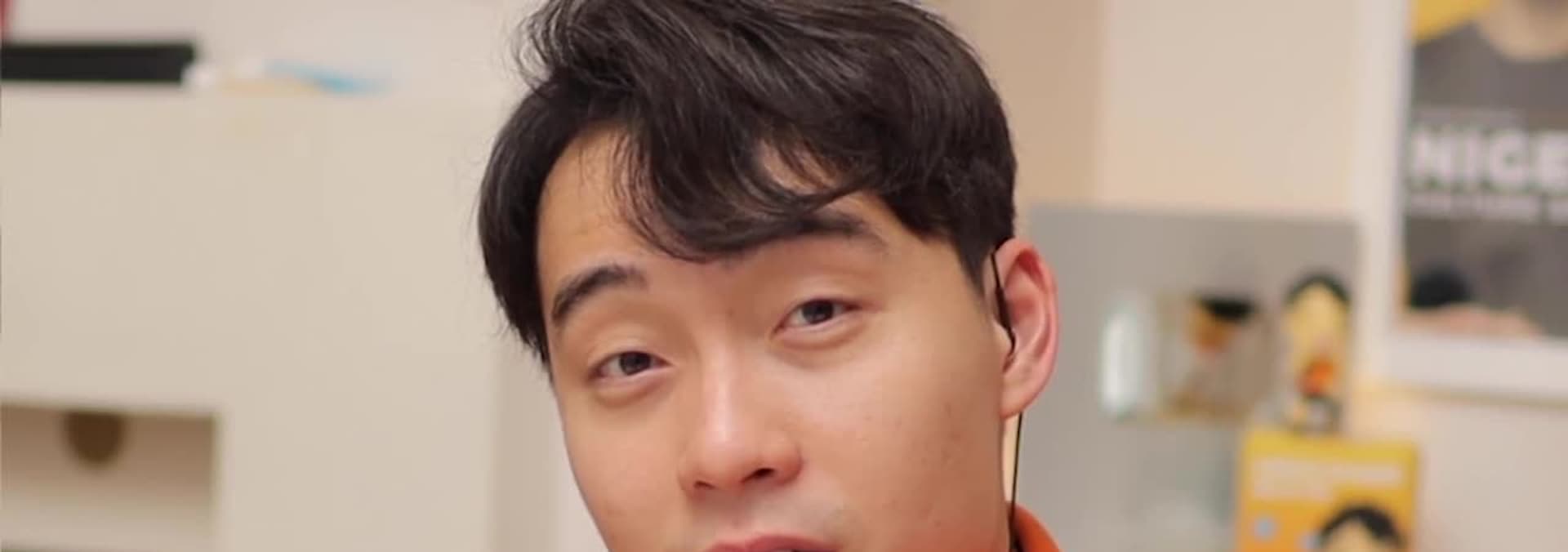 Watch The Uncle Roger Show S02:E02 - French Chef vs. Egg Fried Rice ...