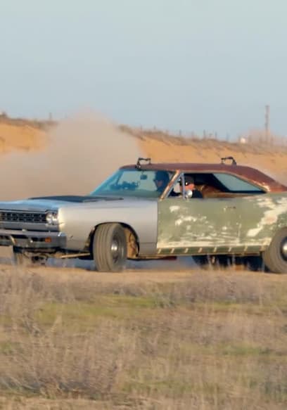 Watch Roadkill Garage S05:E07 - Wreck Runner Racing! - Free TV Shows | Tubi