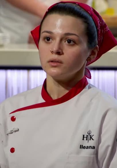 Watch Hell's Kitchen S21:E02 - Just Wingin' It - Free TV Shows | Tubi