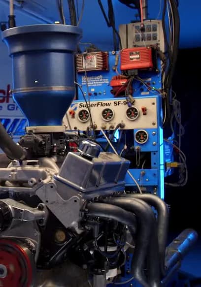 Watch Engine Masters S04:E01 - SBC Dual-Plane Shootout - Free TV Shows ...